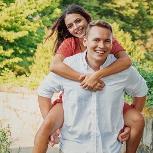 Allyson Sirois and Adrian Femiak's Wedding Registry on Zola