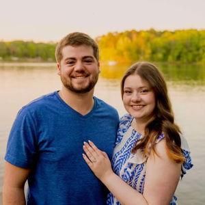 Alexis Hunt and Dominiq Wahlenmayer's Wedding Registry on Zola