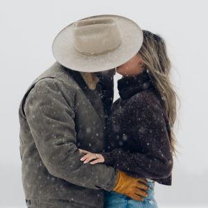 Allison Shea and Kevin Hastings's Wedding Registry on Zola