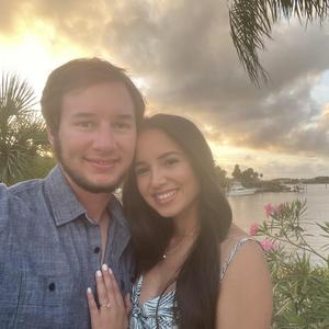 Andrew Wallis and Kristal Sepulveda's Wedding Registry on Zola