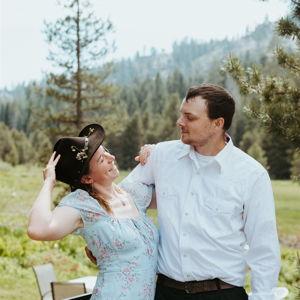 Hannah Scott and Avery Dickmeyer's Wedding Registry on Zola