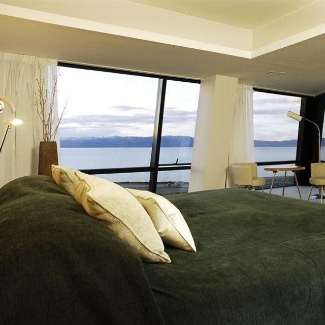 Emily Knell and Ben Munson's Wedding Registry on Zola