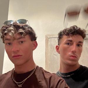 Benjamin Whitlock and Dawson Mitchell's Wedding Registry on Zola