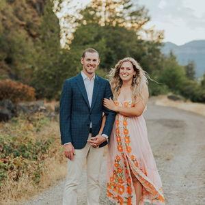 Eleanor Robertson and Andrew Bennison's Wedding Registry on Zola