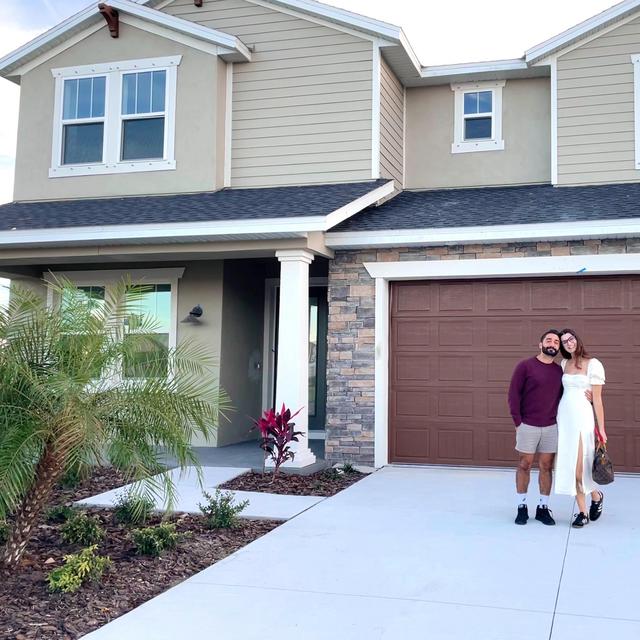 Samantha Szekeres and Blake Erwin's Wedding Registry on Zola