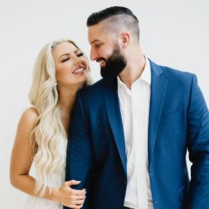 Danielle Bosley and Jeff Weldon's Wedding Registry on Zola