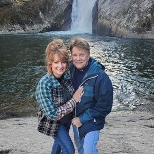 Tami greene and Bradley gray's Wedding Registry on Zola