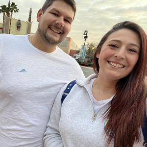 Bridget Glennon and Aaron Schiavoni's Wedding Registry on Zola