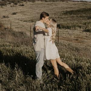 carly alesse and shaun weaver's Wedding Registry on Zola