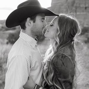 Jillian Carruthers and Jay Jensen's Wedding Registry on Zola