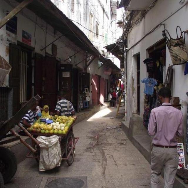 Christabel Pinto and Kellen Wertz's Wedding Registry on Zola