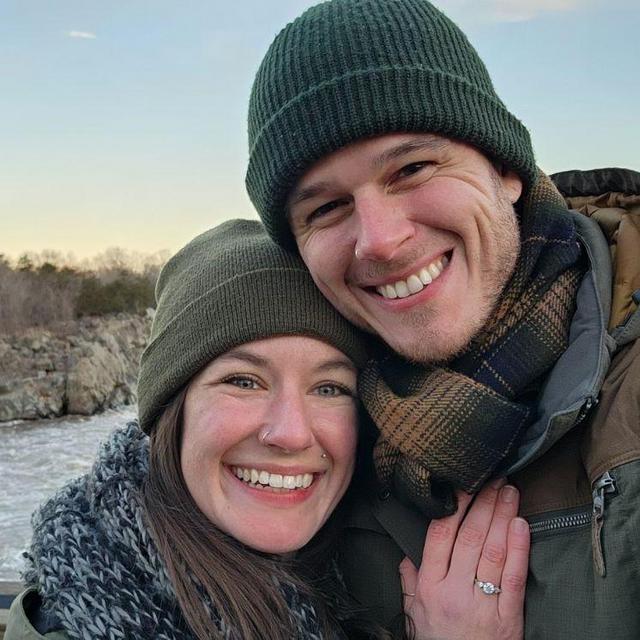 Lindsay Collins and Eric Reeves's Wedding Registry on Zola