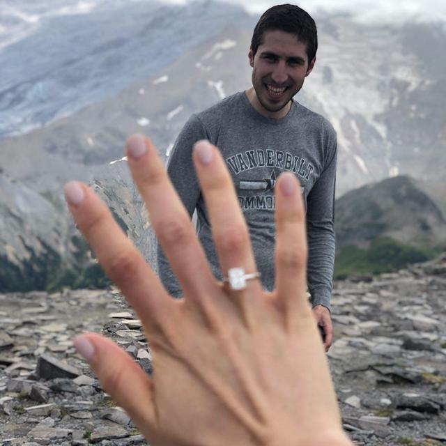 Danielle Fineberg and Gabriel Fineberg's Wedding Registry on Zola