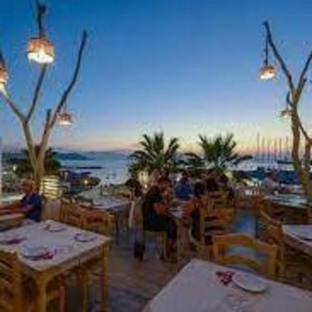 Darbie Smith and Brandon Tamsett's Wedding Registry on Zola