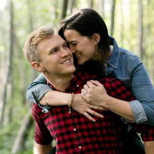 Lisa Eberly and Patryk Mastela's Wedding Registry on Zola