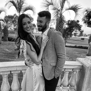 Elle Nauta and Taylor Allum's Wedding Registry on Zola