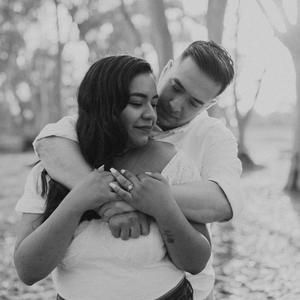 Gina Chavira and Hector Bernal's Wedding Registry on Zola