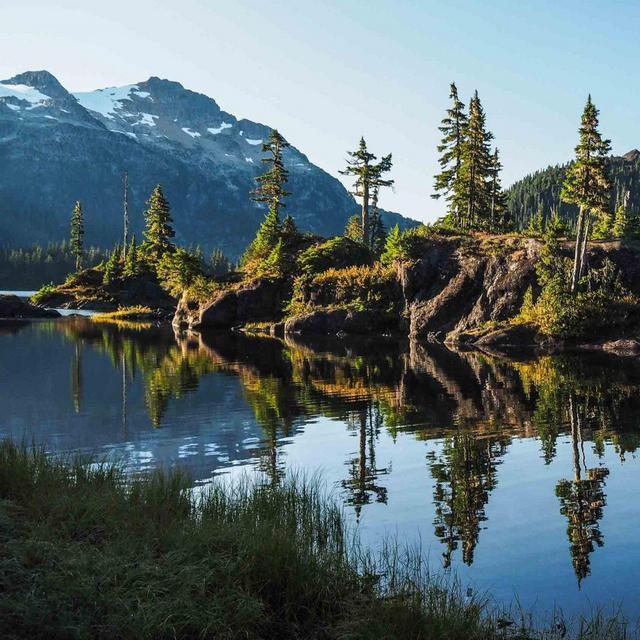 Alex Gregg and Sean Bonawitz's Wedding Registry on Zola