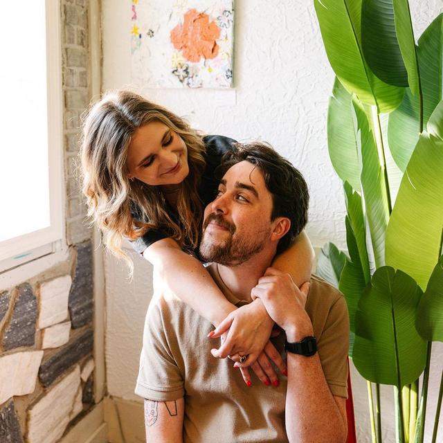 Hannah Fromholtz and Jake Whipple's Wedding Registry on Zola