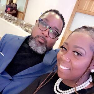 Kimberly Grace and Demetrius Hogans's Wedding Registry on Zola