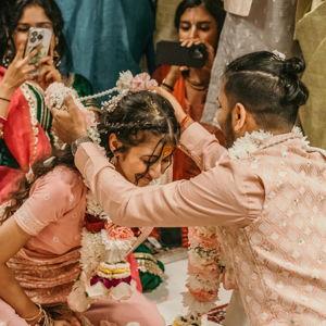 Himani Puri and Dharpa Chakraborty's Wedding Registry on Zola