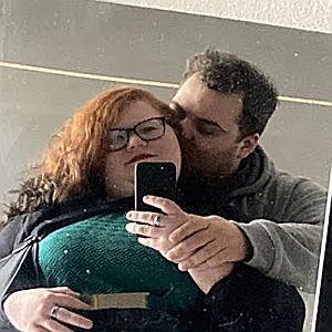 Hollie Lorigan and Matthew Schumer's Wedding Registry on Zola