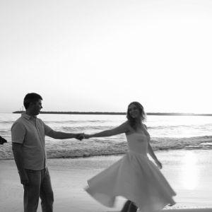 Emily Hovey and Jeremy Rodrigues's Wedding Registry on Zola