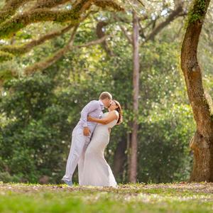 Liz Hoy and Greg Jablonski's Wedding Registry on Zola