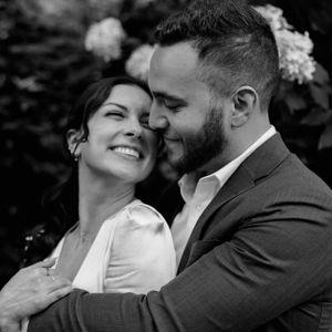 Nicole Jablonski and Josh Tavel's Wedding Registry on Zola