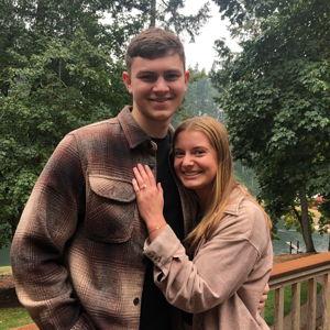 Annika Rogers and Jacob DeGuire's Wedding Registry on Zola