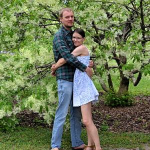 Dona Donaldson and Jeffrey Monroe's Wedding Registry on Zola