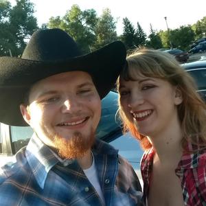 Taryn Weissel and Jeremy Ransom's Wedding Registry on Zola