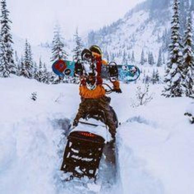 Jesse Murch and Ethan Winde's Wedding Registry on Zola