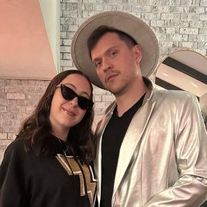 Shelb Geisen and Josh Perrin's Wedding Registry on Zola