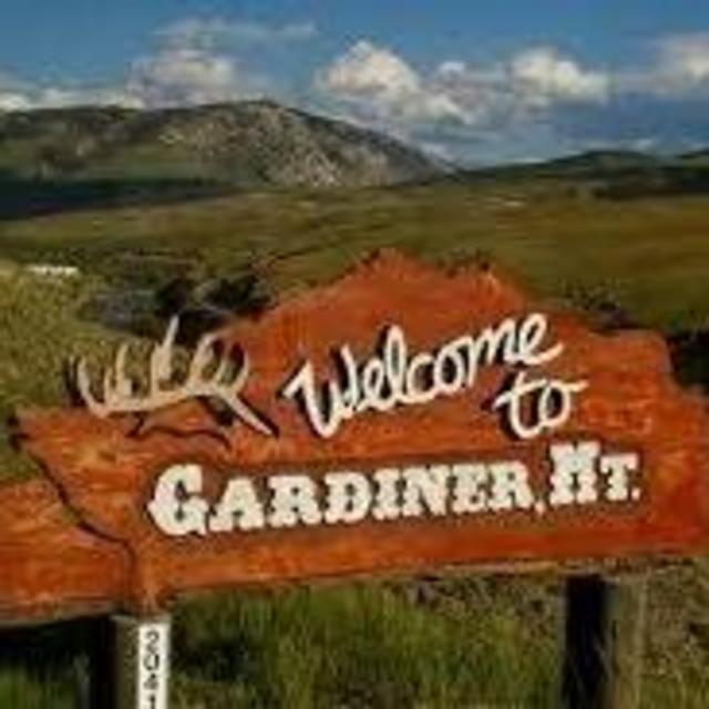 Kara Starner and Alec Marshall's Wedding Registry on Zola