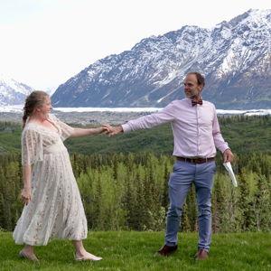 Kayla Lightfoot and Ethan Currier's Wedding Registry on Zola