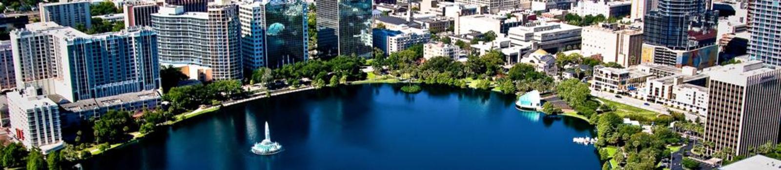 Kristen Henkel and Jonah Farr's Wedding Registry on Zola