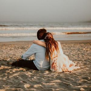 Lauren Brzozowski and Thomas Peachey's Wedding Registry on Zola