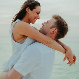 Alexis Fahey and Brendan Gates's Wedding Registry on Zola