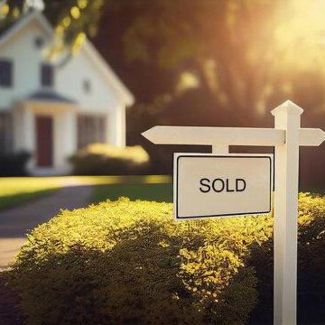 Lilly Fries and Rob Schoenecker's Wedding Registry on Zola