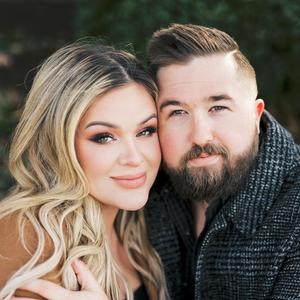 Ally Seago and Nick Lindgren's Wedding Registry on Zola