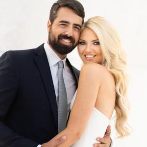 Lizzy Olsen and Paul Debs's Wedding Registry on Zola