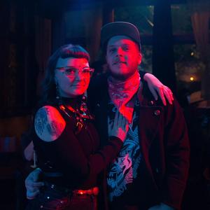 Madison Lauterbach and Sam Schlosser's Wedding Registry on Zola