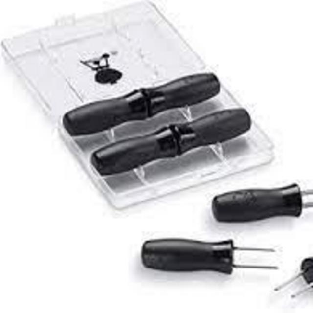 Gabrielle Marich and Travis Derley's Wedding Registry on Zola