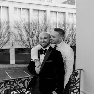 Mark Scully and Austyn Vaughn's Wedding Registry on Zola