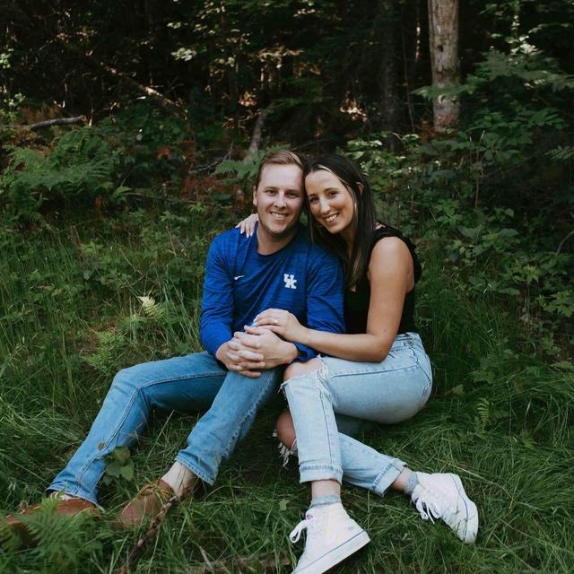 McKenna Riemer and Logan Howard's Wedding Registry on Zola