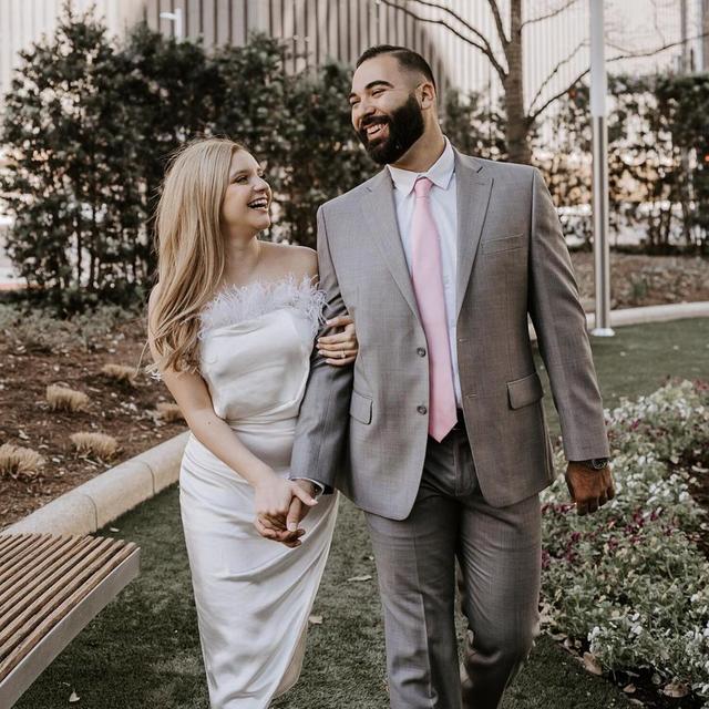 Melissa Elizondo and Joe Alanis's Wedding Registry on Zola