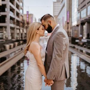 Melissa Elizondo and Joe Alanis's Wedding Registry on Zola