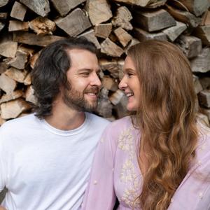 Ali Burns and Mike Geldart's Wedding Registry on Zola