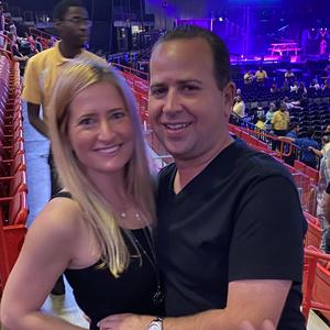 Rachel Newmark and Michael Feinberg's Wedding Registry on Zola